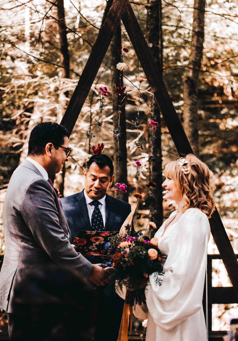 TWO CULTURES COME TOGETHER IN AN INTIMATE AND COLORFUL WISCONSIN DELLS WEDDING ON THE WATER ...