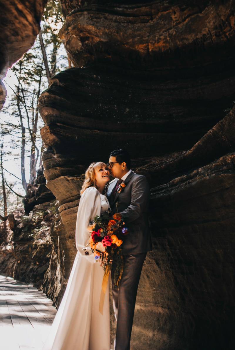 TWO CULTURES COME TOGETHER IN AN INTIMATE AND COLORFUL WISCONSIN DELLS WEDDING ON THE WATER ...