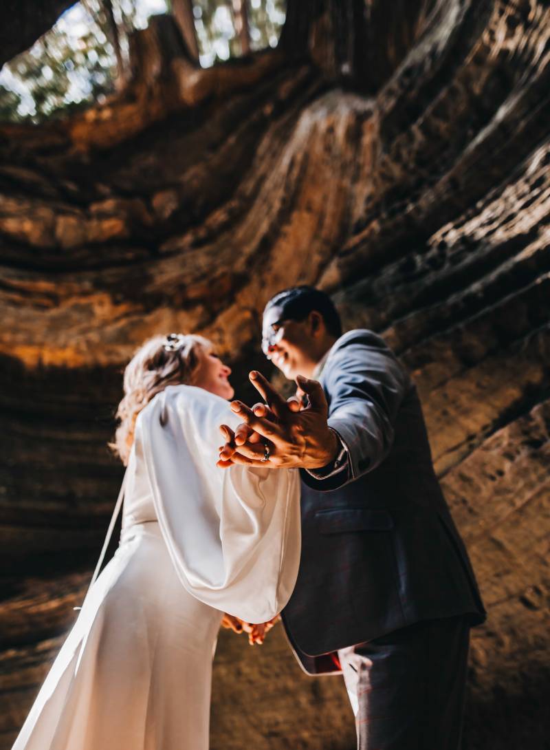 TWO CULTURES COME TOGETHER IN AN INTIMATE AND COLORFUL WISCONSIN DELLS WEDDING ON THE WATER ...