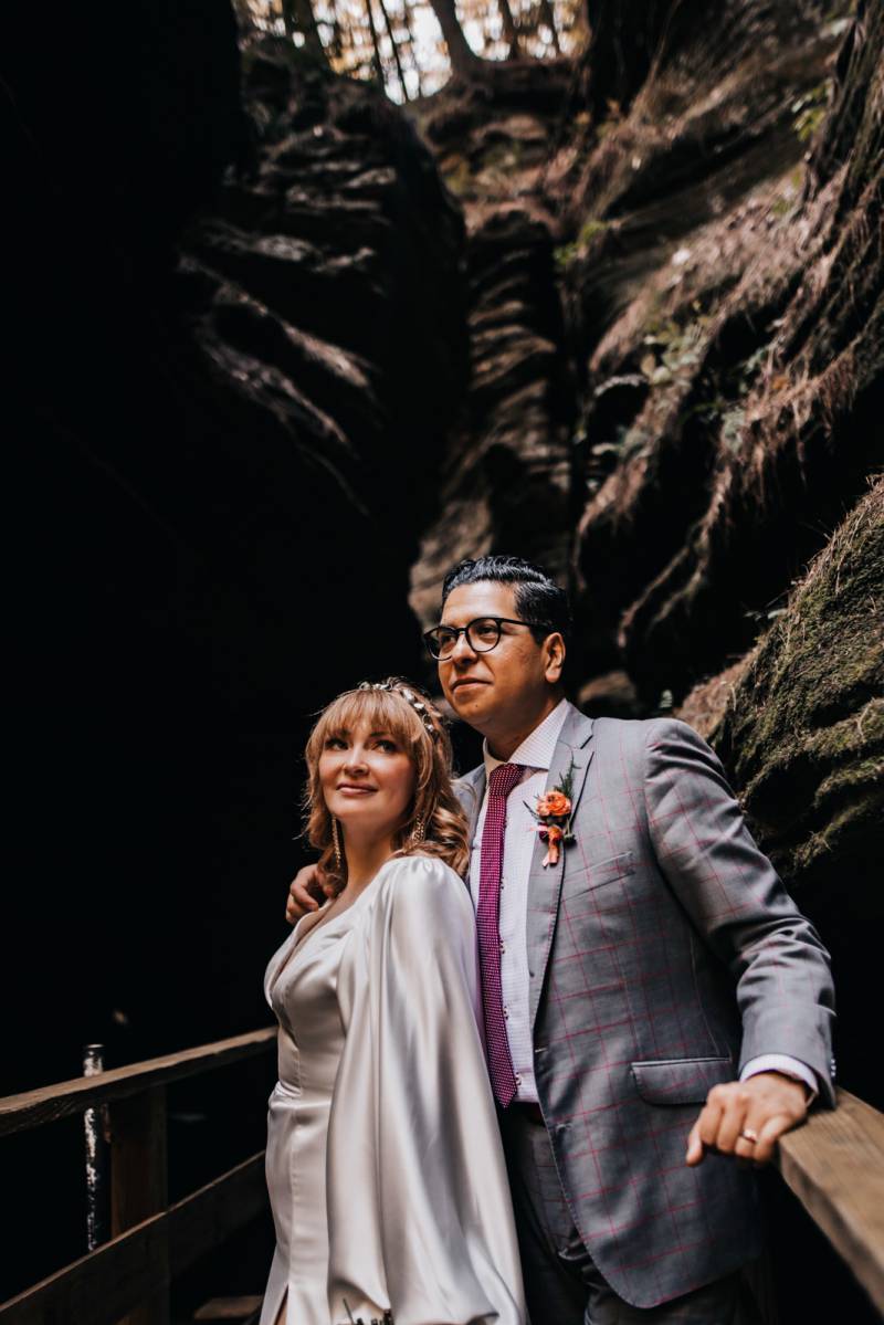 TWO CULTURES COME TOGETHER IN AN INTIMATE AND COLORFUL WISCONSIN DELLS WEDDING ON THE WATER ...