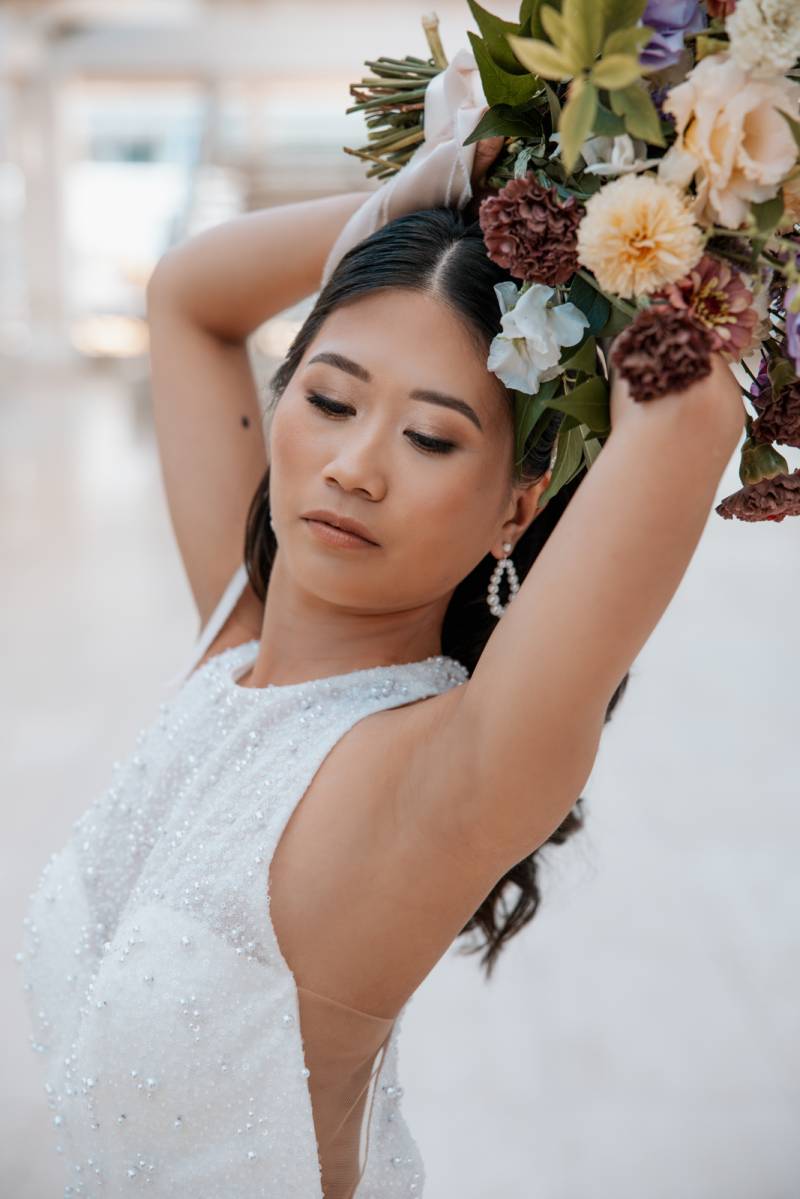 PEARLS + PROSECCO: A LUXURIOUS MODERN WEDDING DESIGN AT THE OVERTURE CENTER IN MADISON ...