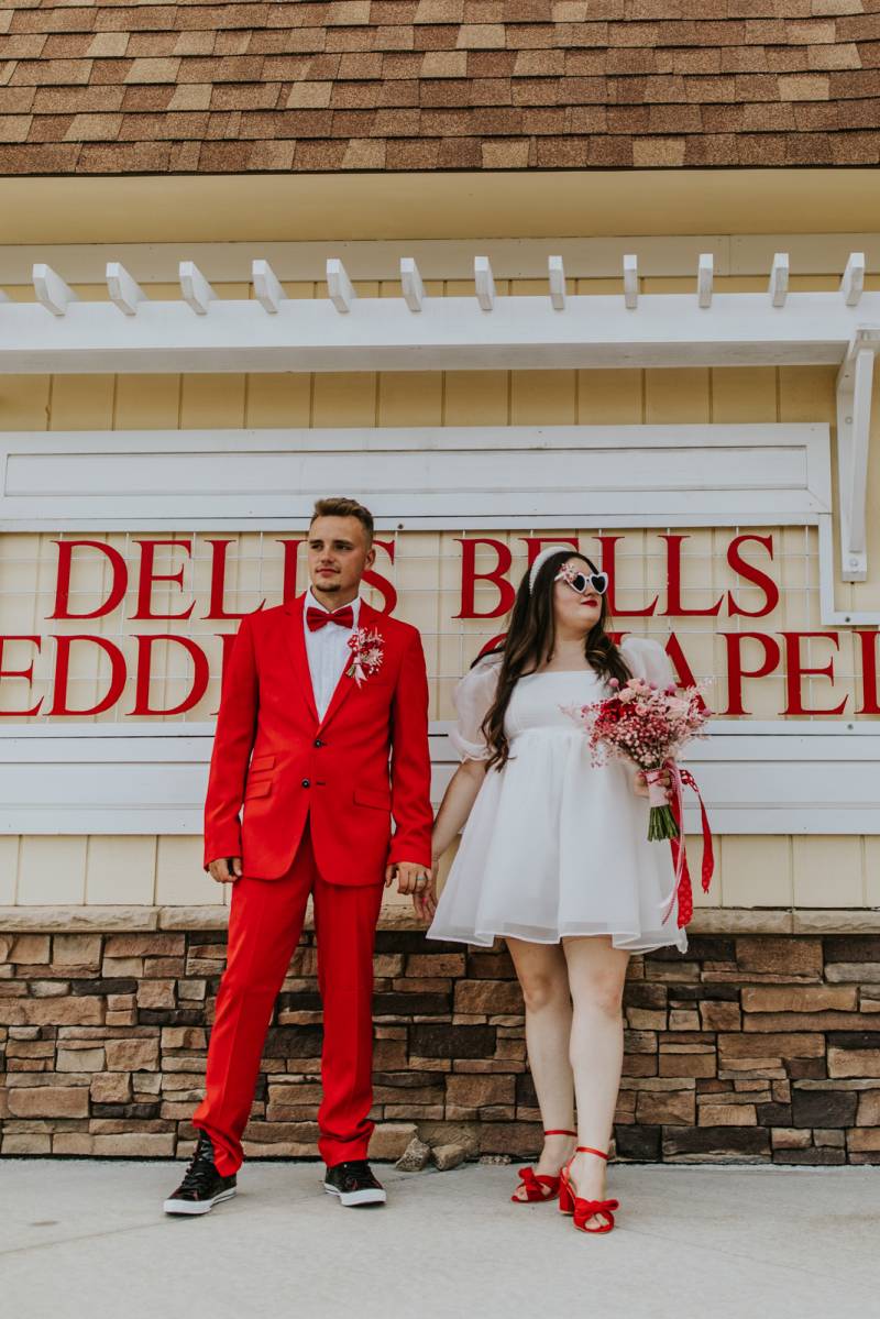 A RETRO '50S-STYLE DRIVE-IN ELOPEMENT WEDDING DESIGN IN WISCONSIN DELLS ...