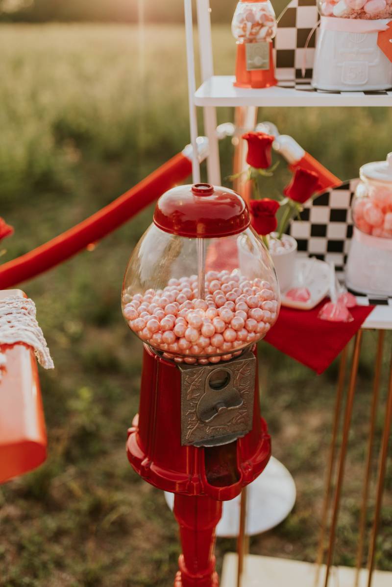 A RETRO '50S-STYLE DRIVE-IN ELOPEMENT WEDDING DESIGN IN WISCONSIN DELLS ...