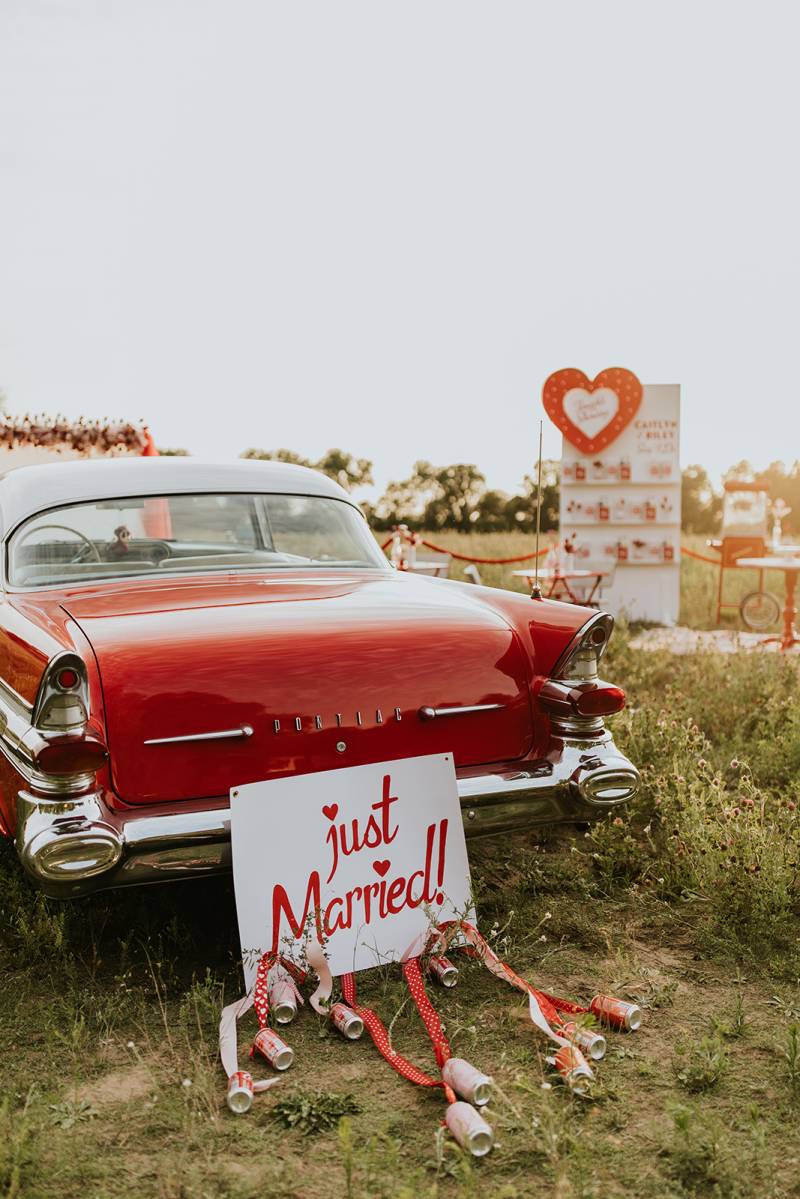 A RETRO '50S-STYLE DRIVE-IN ELOPEMENT WEDDING DESIGN IN WISCONSIN DELLS ...