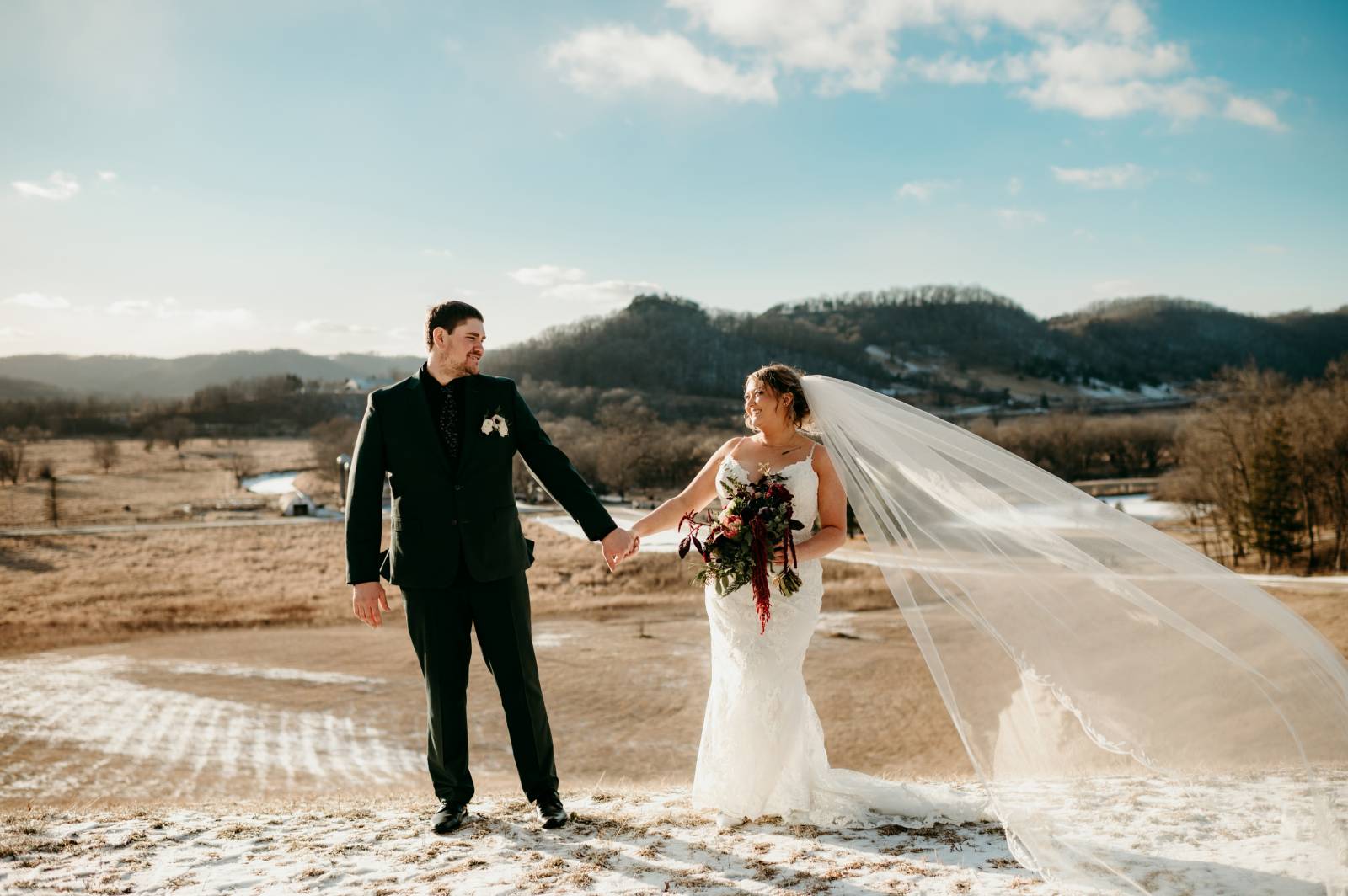 A Snow-Kissed Celebration at Chapters on the Horizon: Jordyn & James ...
