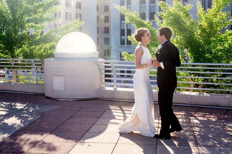 ROMANTIC AND CLASSIC MADISON WEDDING IN A NEUTRAL COLOR PALETTE ...