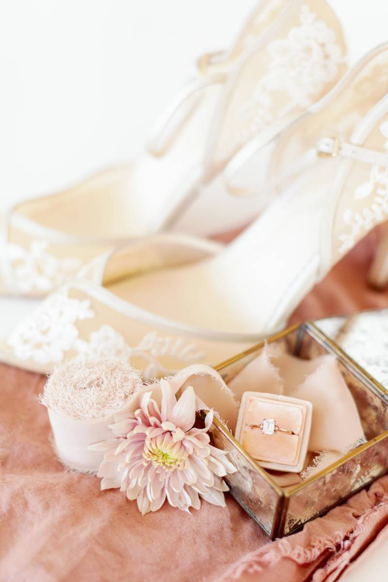 DREAMY MODERN CHERRY BLOSSOM-INSPIRED SPRING STYLED WEDDING SHOOT AT ...