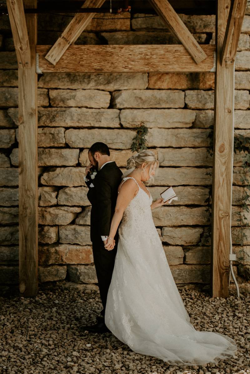 HOW TO WRITE YOUR OWN WEDDING VOWS (+9 PROMPTS TO HELP GET YOU STARTED ...