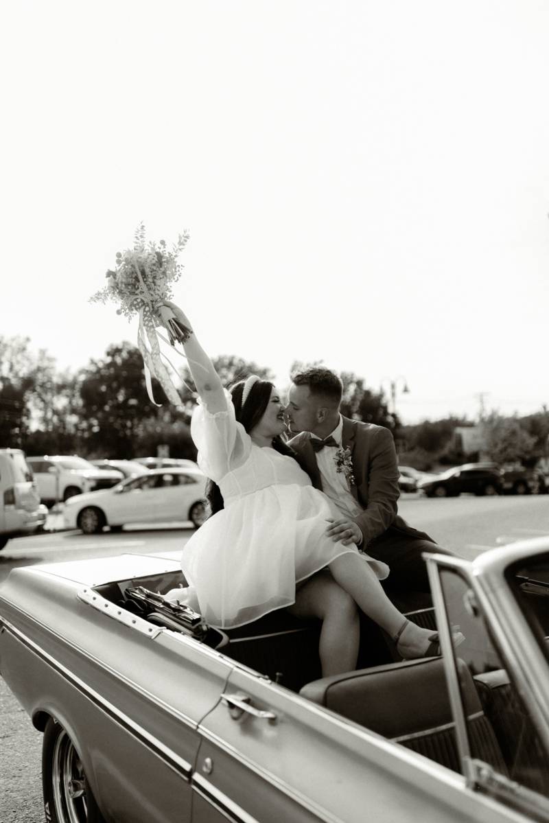 A RETRO '50S-STYLE DRIVE-IN ELOPEMENT WEDDING DESIGN IN WISCONSIN DELLS ...