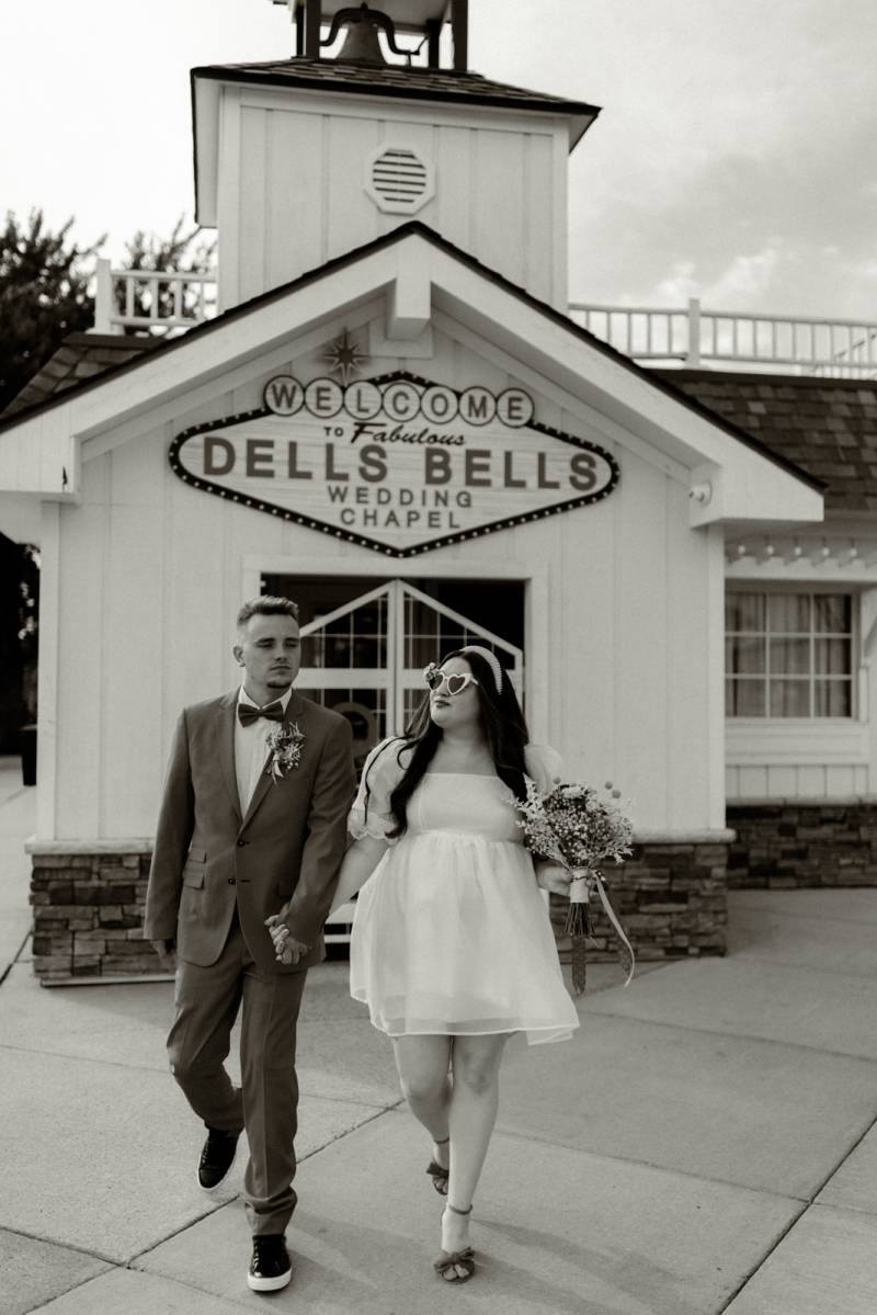 A RETRO '50S-STYLE DRIVE-IN ELOPEMENT WEDDING DESIGN IN WISCONSIN DELLS ...