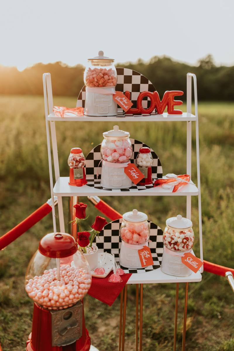 A RETRO '50S-STYLE DRIVE-IN ELOPEMENT WEDDING DESIGN IN WISCONSIN DELLS ...