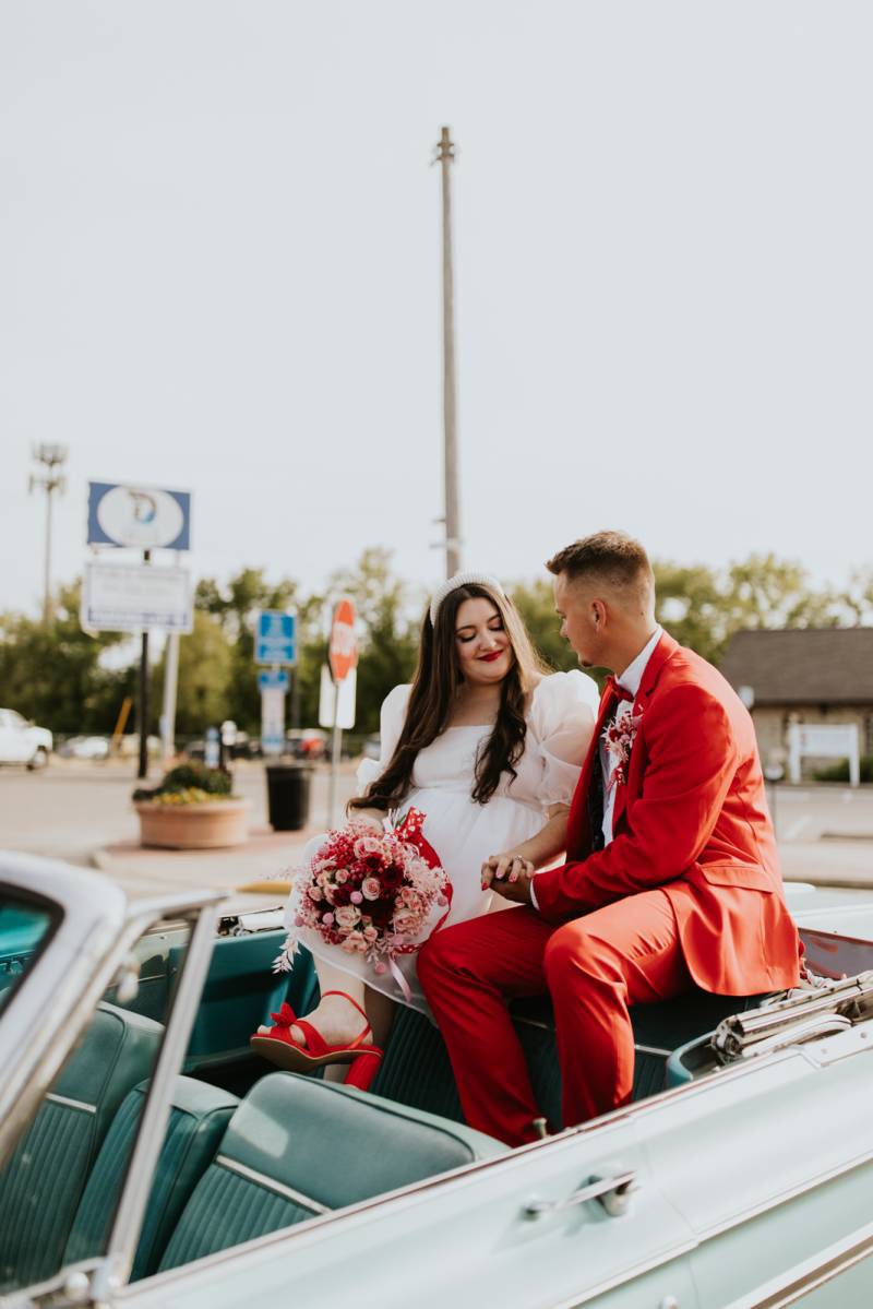 A RETRO '50S-STYLE DRIVE-IN ELOPEMENT WEDDING DESIGN IN WISCONSIN DELLS ...
