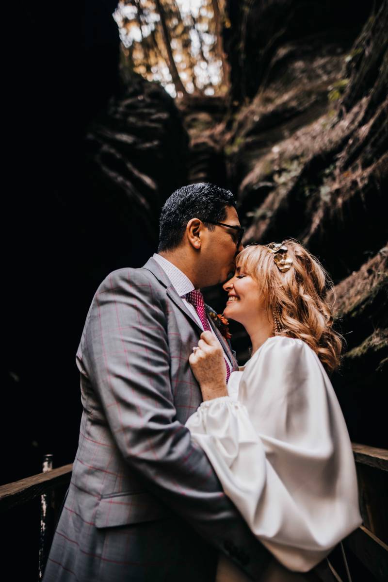 TWO CULTURES COME TOGETHER IN AN INTIMATE AND COLORFUL WISCONSIN DELLS ...