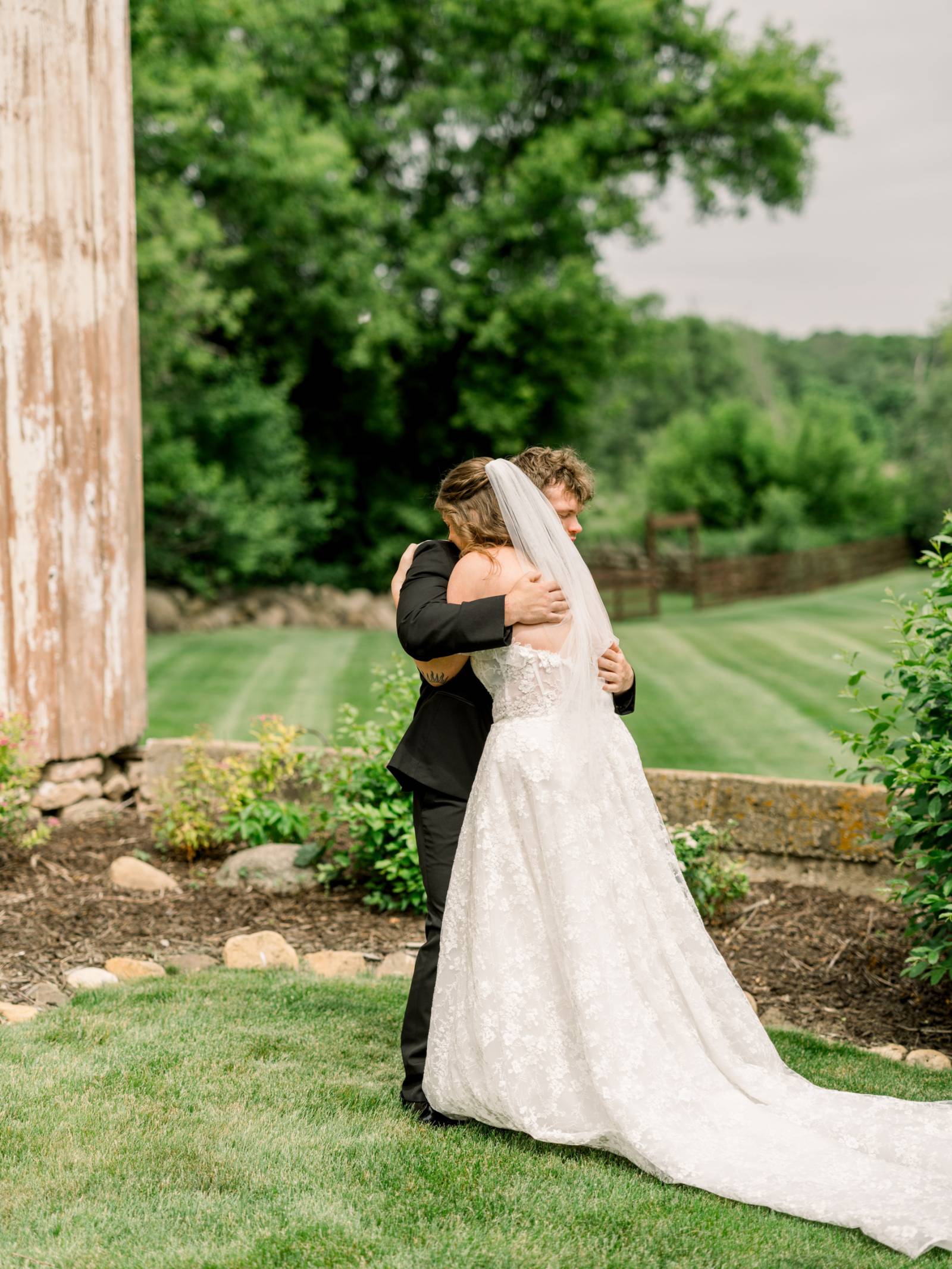 Tied by Fate: Jenna & Cam's Fresh, Floral-Filled Wedding at Harvest ...