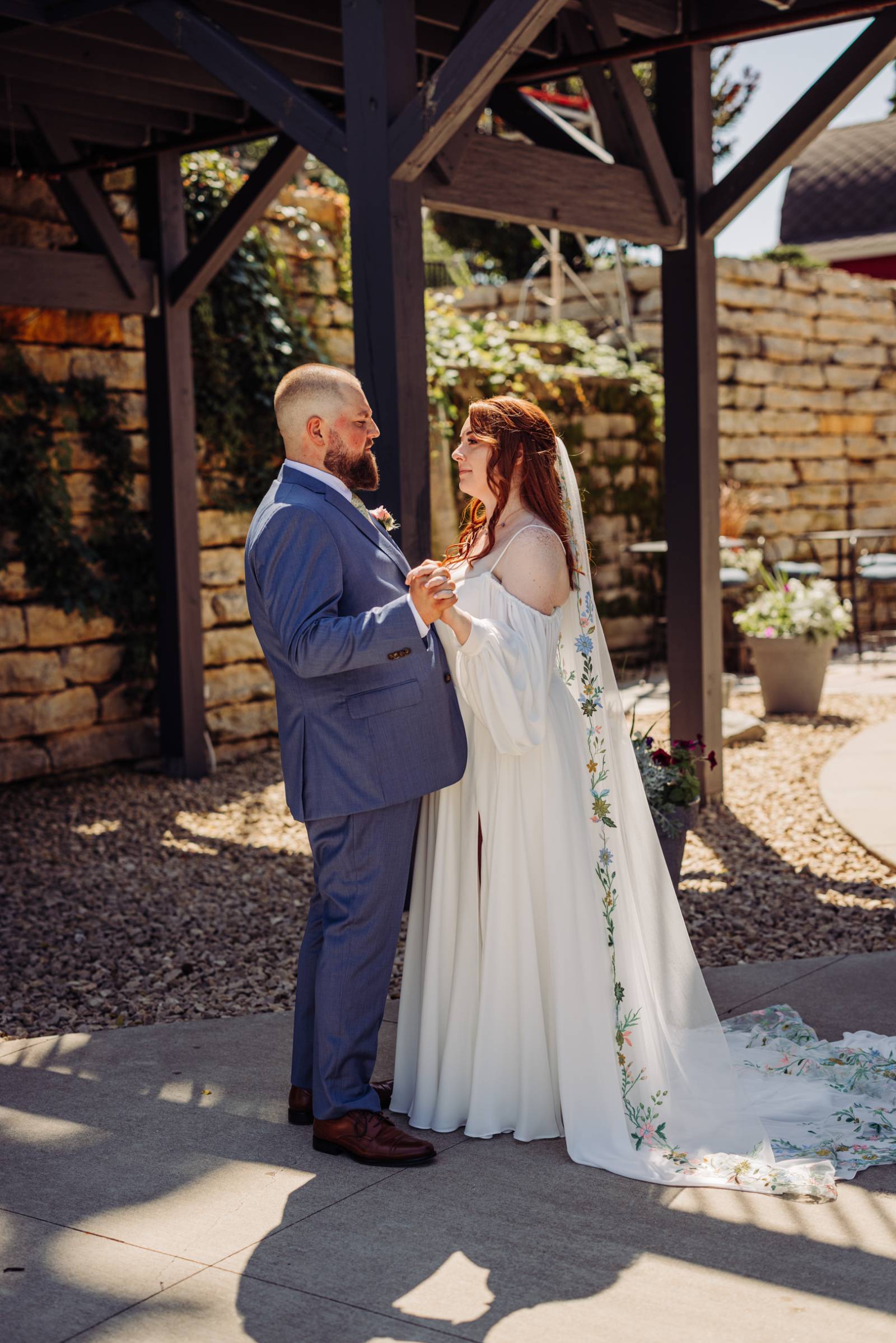 Kiley & Nathan: A Whimsical Wildflower Wedding at Vennebu Hill ...