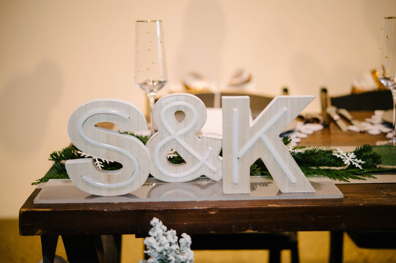 Sarah & Kendrick's Mid-Century Modern Winter Wonderland Wedding at The ...