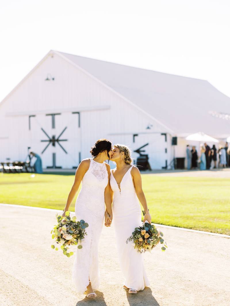 Simply Stunning Day with Sara and Allie