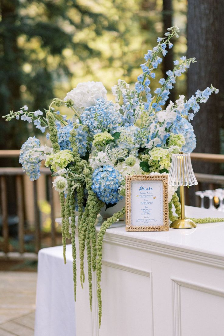 August Wedding Trends