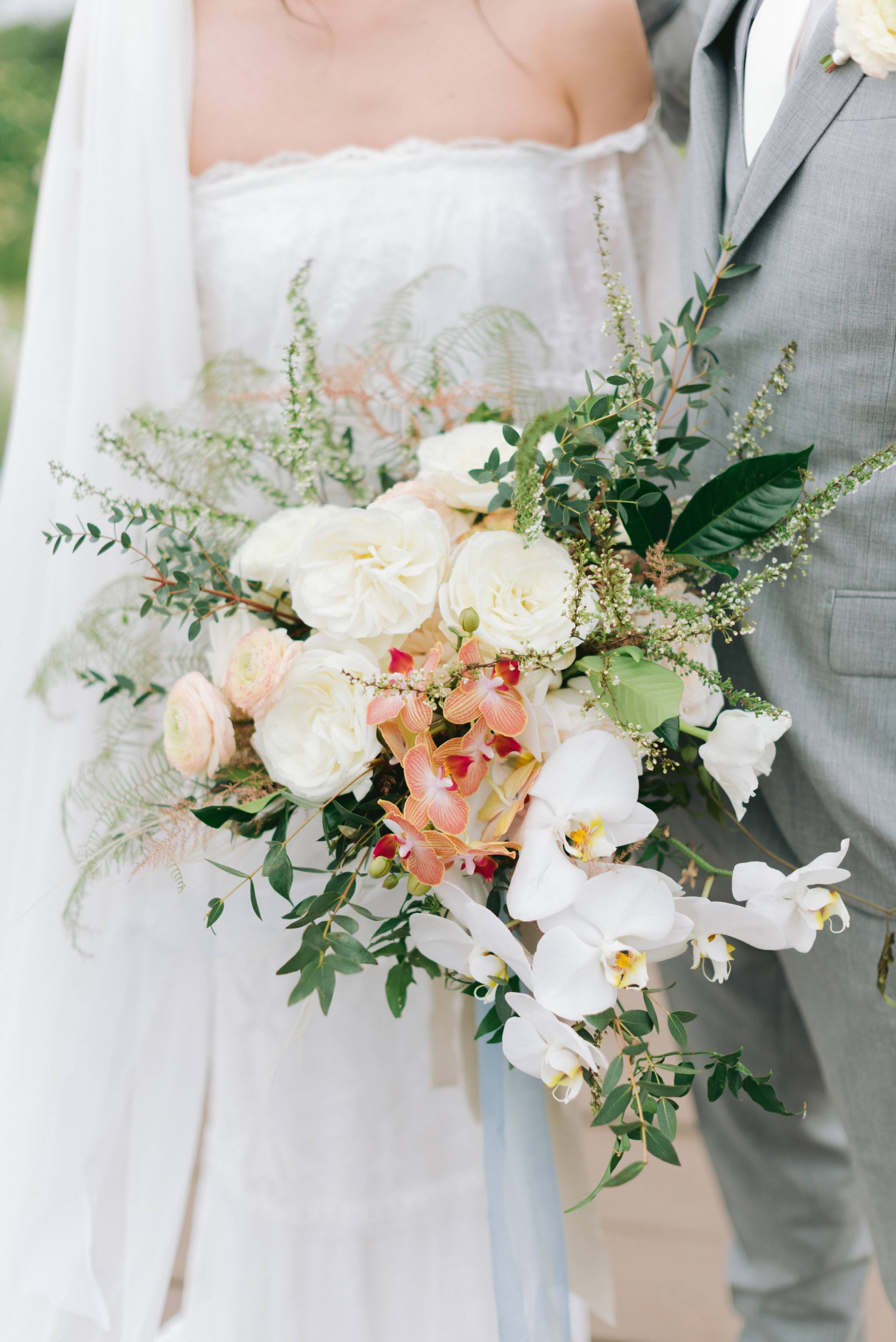 Precious and Blooming Floral Design