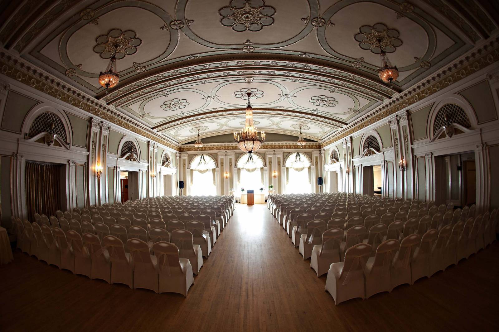 Greysolon Ballroom By Black Woods